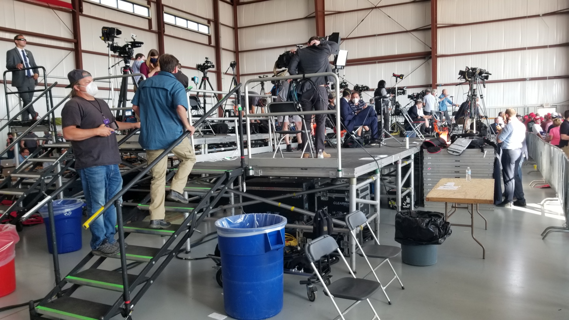Staging & Roof Systems